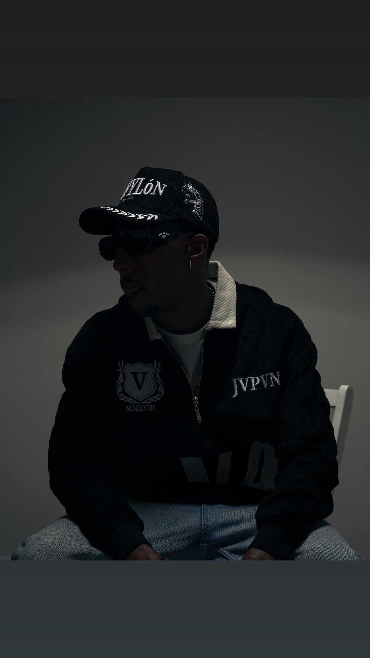 VAVYLóN – VΔVYLόN